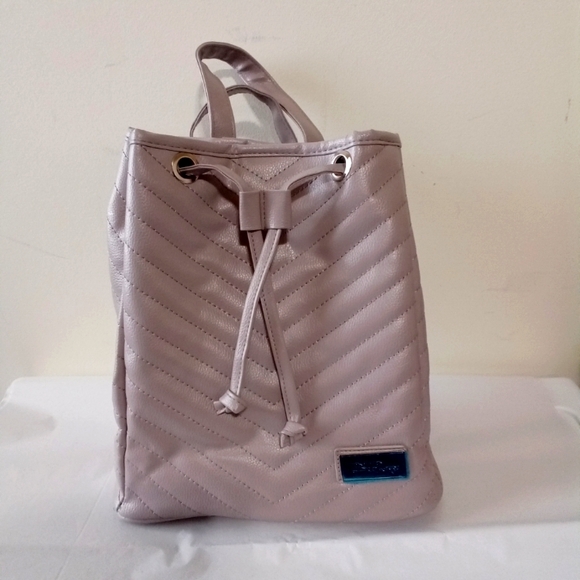 Bella Russo | Bags | Bella Russo Nwot Faux Leather Quilted Backpack Bag ...